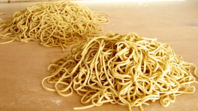 Making Noddle at Home - Knittting Crochet